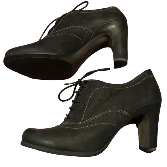 Ecco | Shoes | Euc Ecco Black Leather Lace Up Heel Booties Shoes ...
